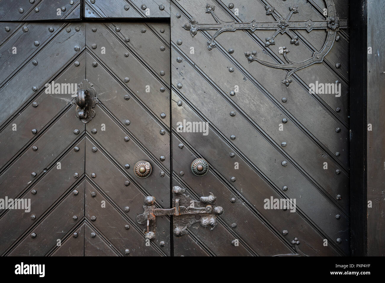 old metal door Stock Photo - Alamy