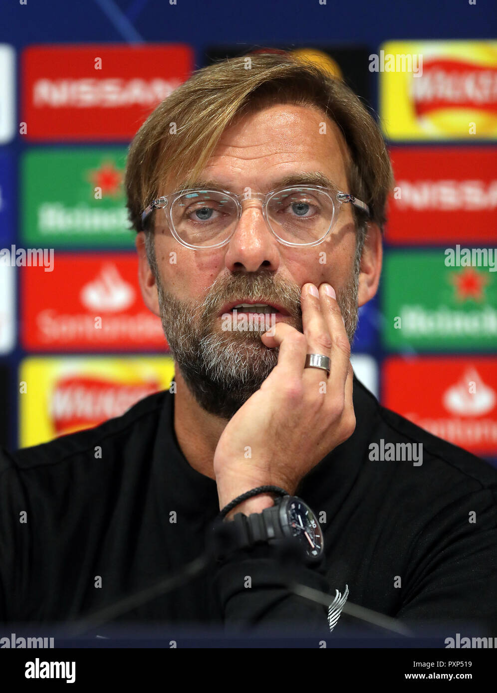Jurgen klopp glasses hi-res stock photography and images - Alamy