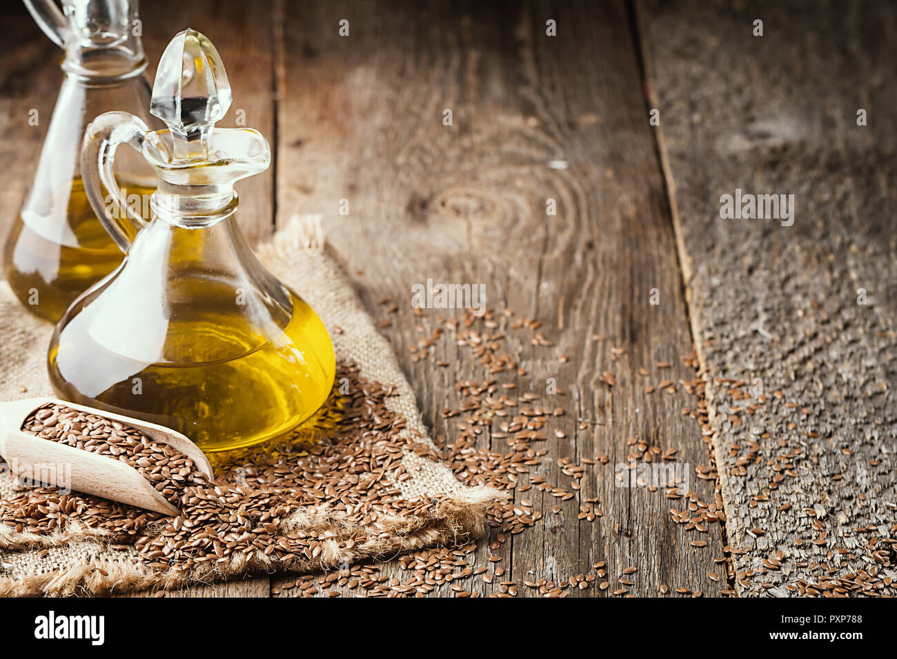 flax seeds and linseed oil Stock Photo - Alamy