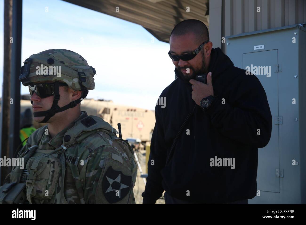 Soldiers of A CO, 2nd Brigade Suport Battalion test their Wireless ...