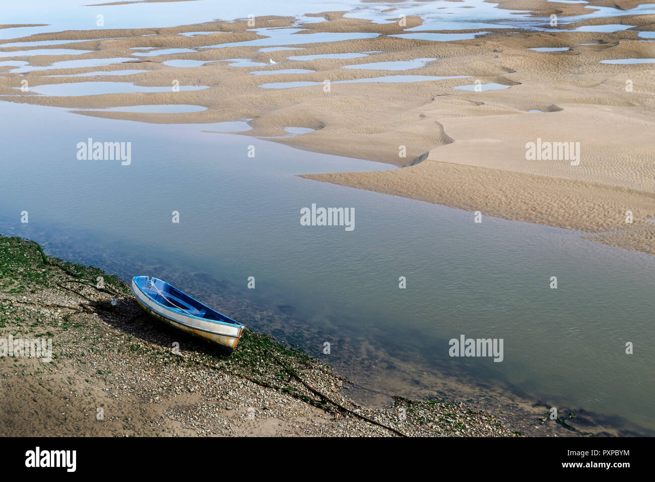Beached Boat in the Estuary at Appledore, Devon Stock Photo - Alamy