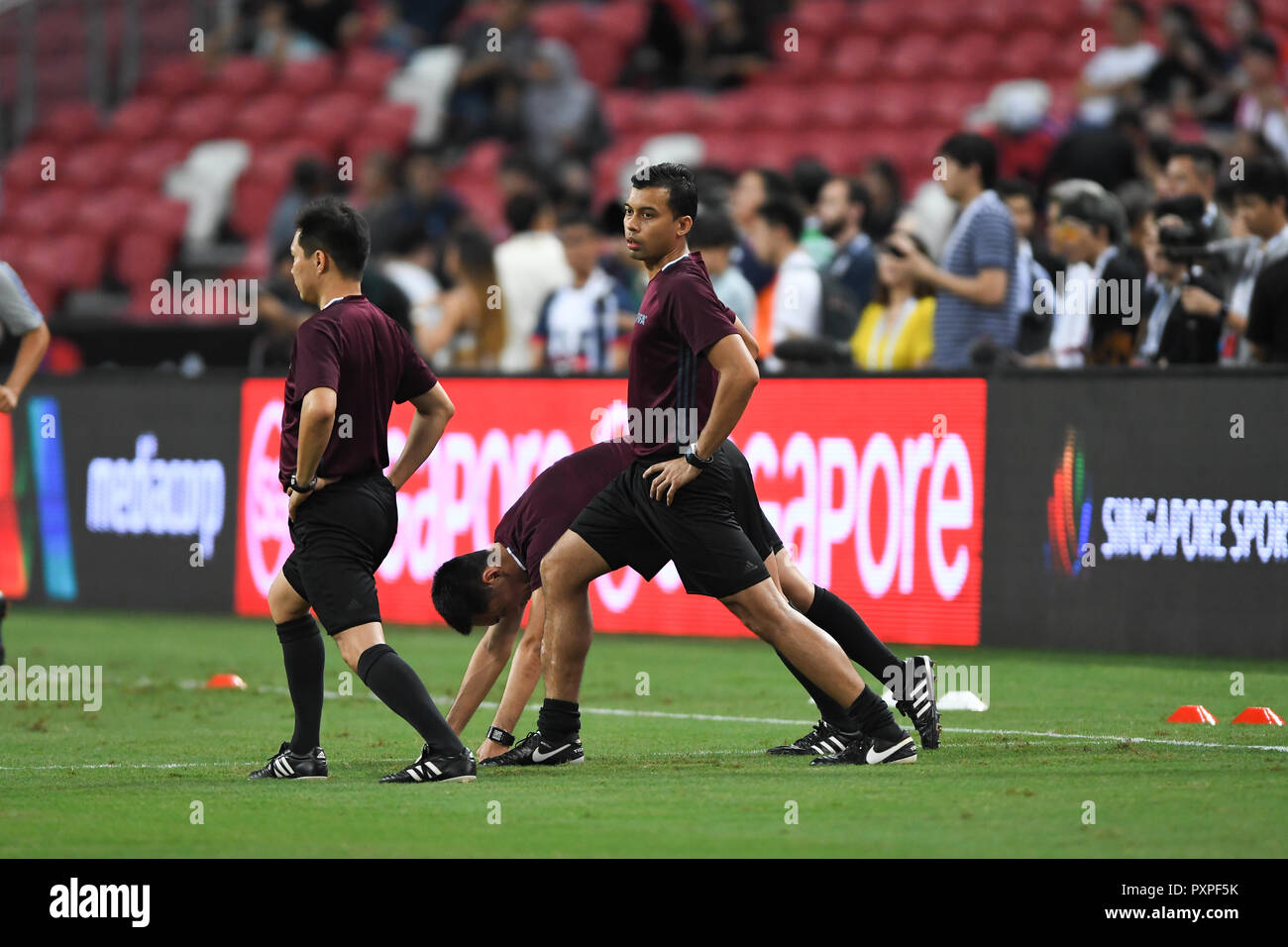 Warm up referee hi-res stock photography and images - Alamy