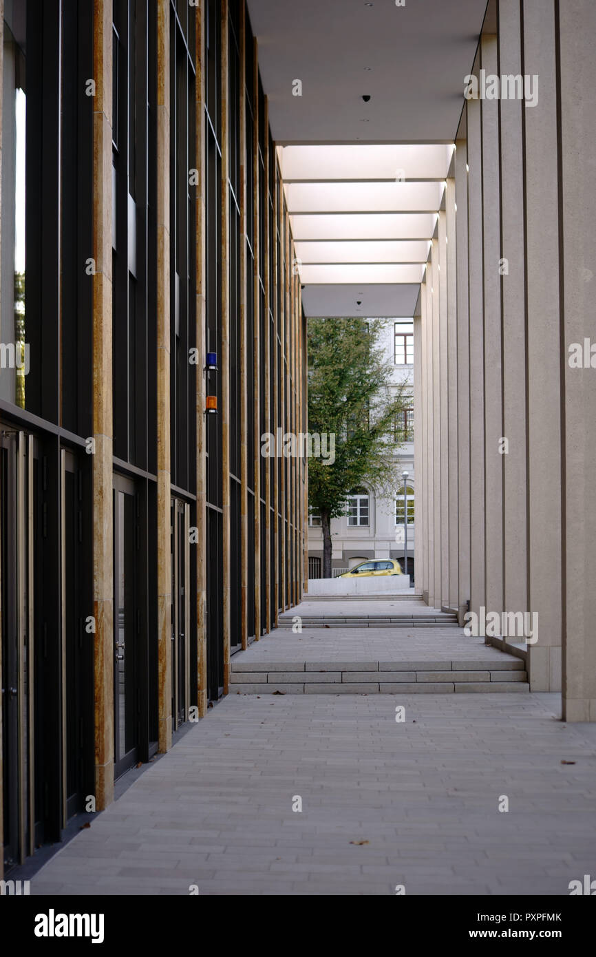 The modern square pillars of the Rhein Main Congress Center Stock Photo ...
