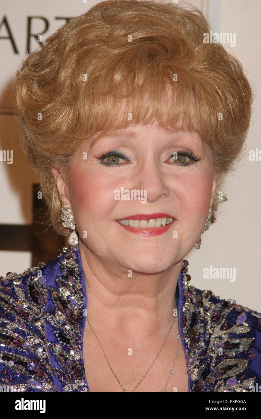 Debbie Bowen's Instagram, Twitter & Facebook on IDCrawl