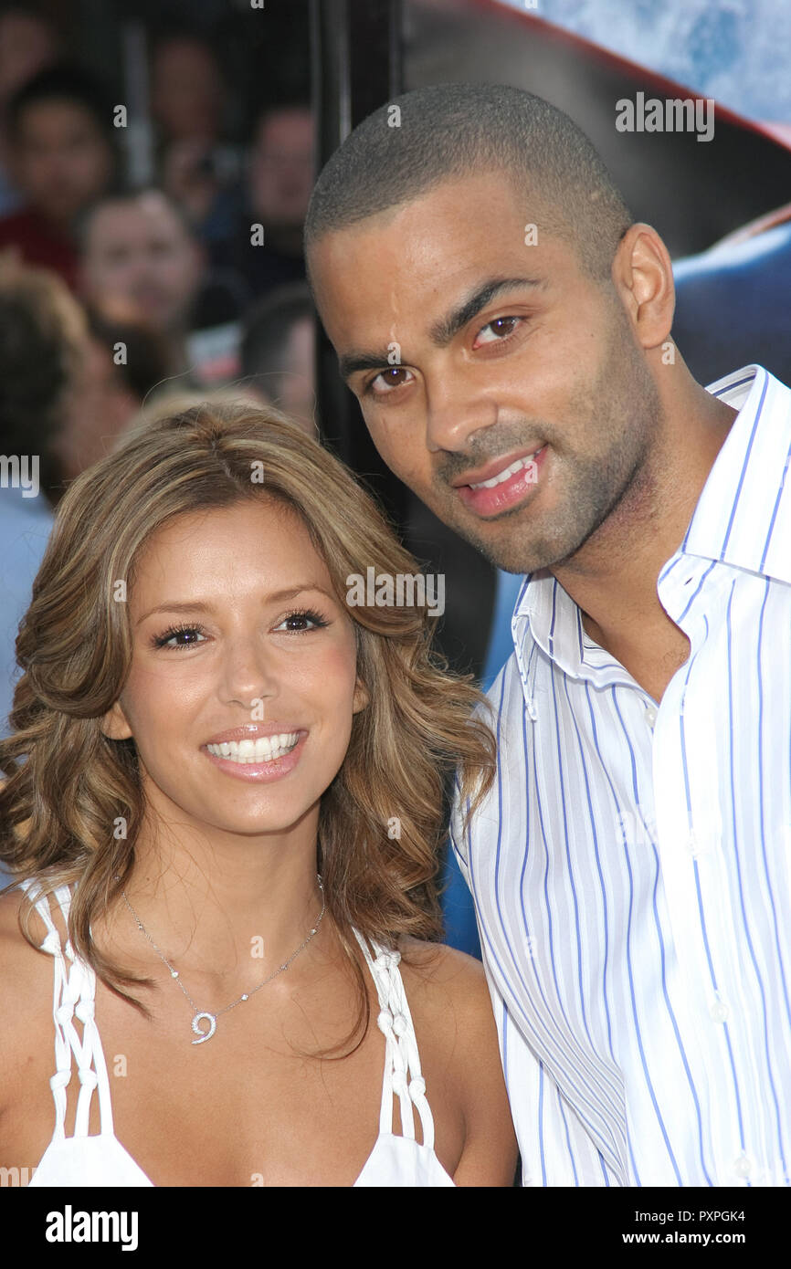 Eva Longoria, Tony Parker 06/21/06 SUPERMAN RETURNS @ Mann Village ...
