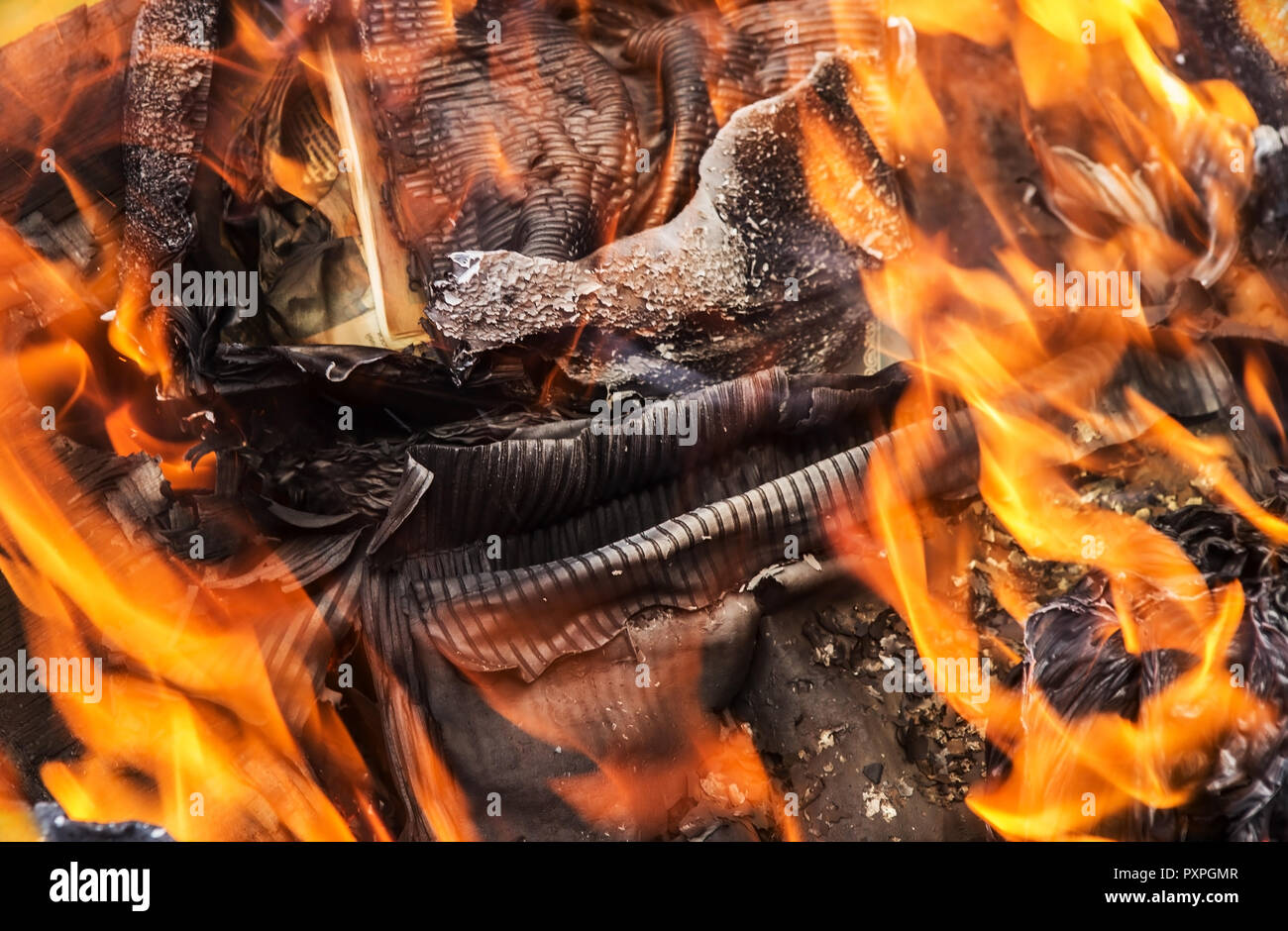 Paper burning in the fire close-up Stock Photo - Alamy