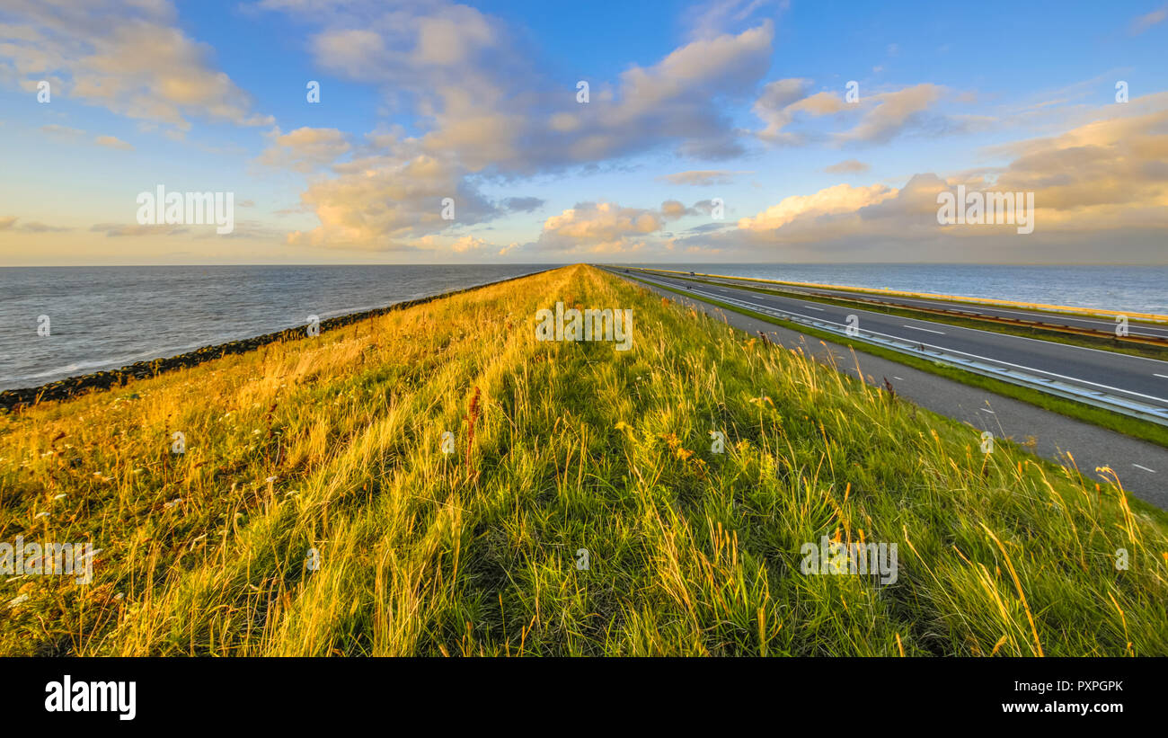 Afsluitdijk cycling hi-res stock photography and images - Alamy