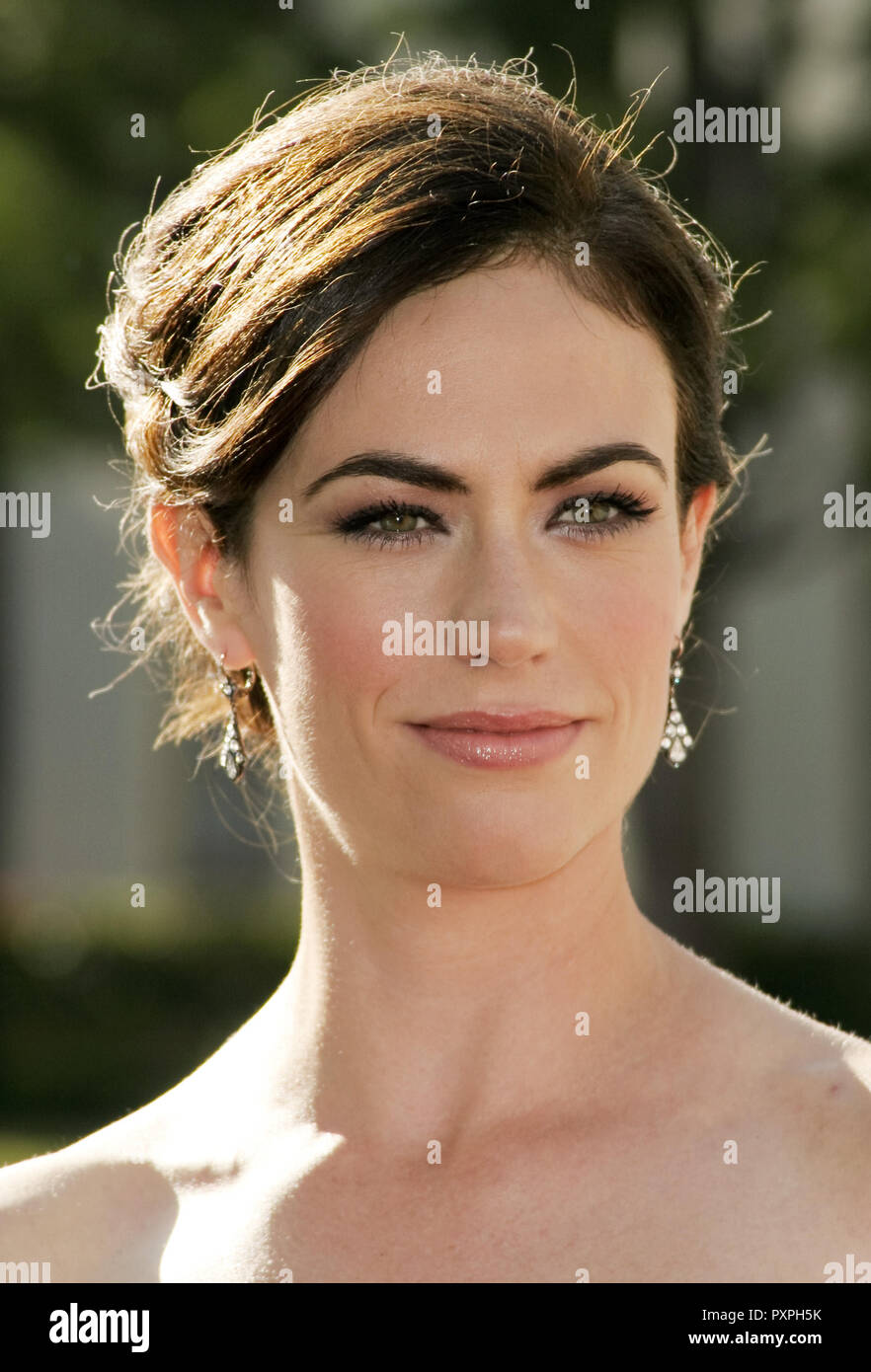 Maggie Siff's Instagram, Twitter & Facebook on IDCrawl
