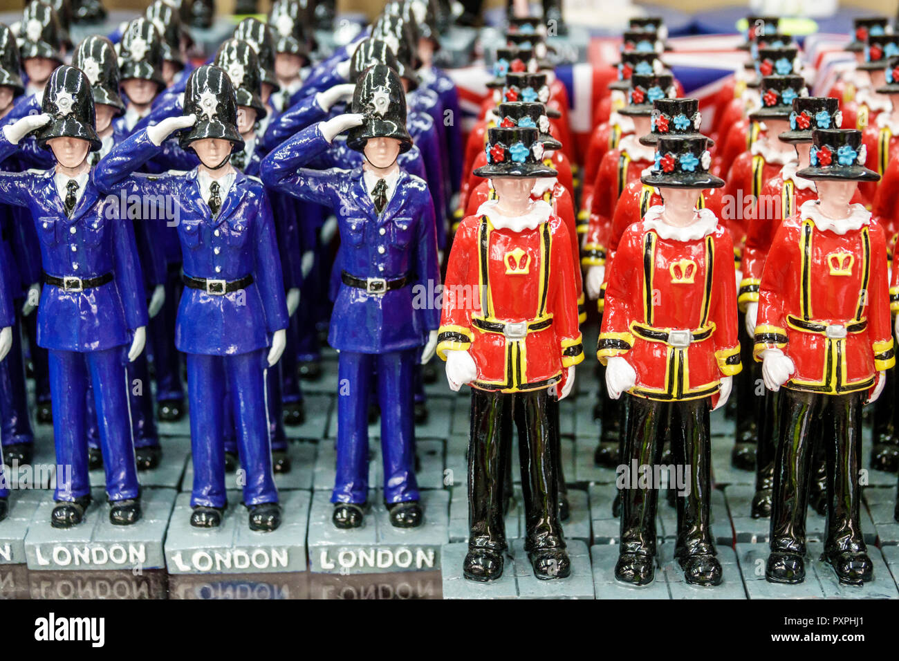 Beefeaters hi-res stock photography and images - Alamy