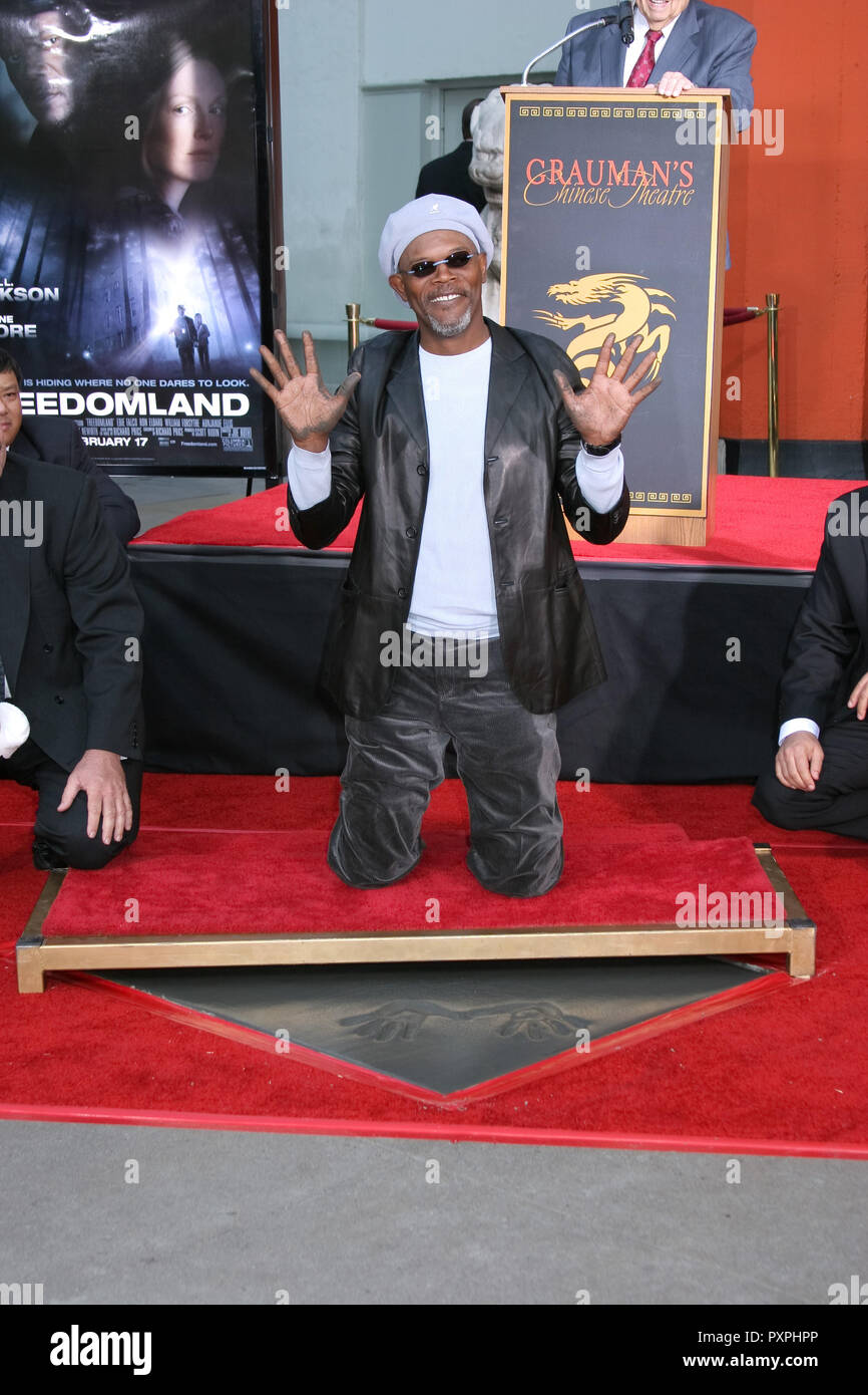 Samuel jackson samuel jackson hand hi-res stock photography and images ...