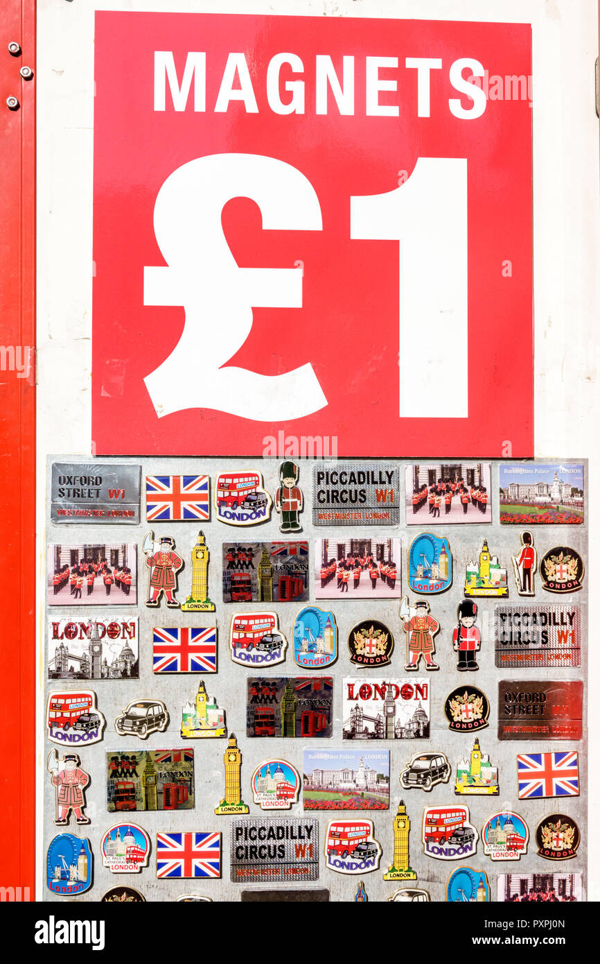 Images of london magnets hi-res stock photography and images - Alamy