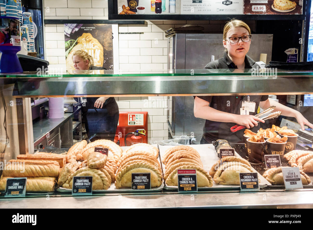 Cornwall food bank hi-res stock photography and images - Alamy