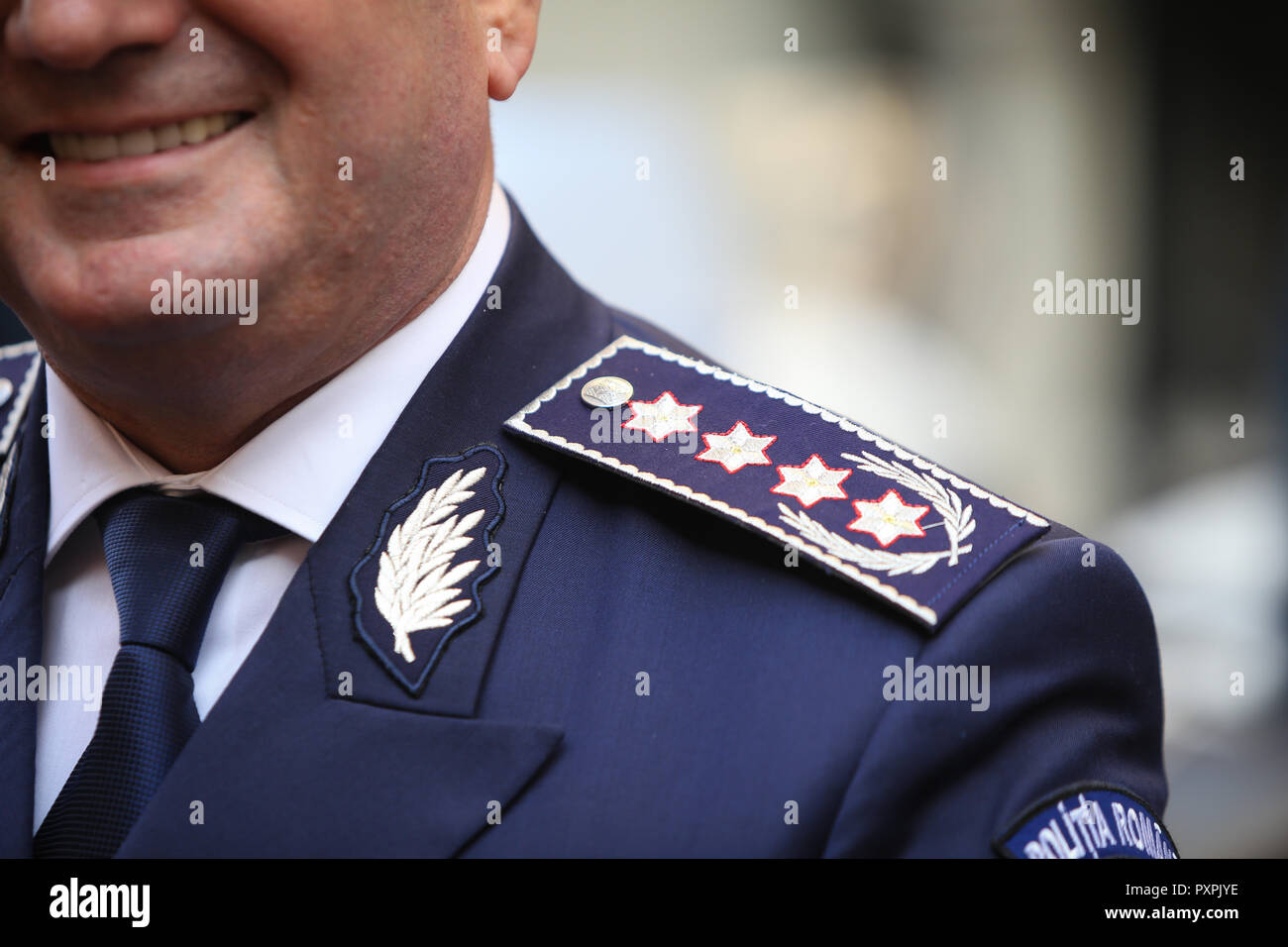 Epaulet police hi-res stock photography and images - Alamy