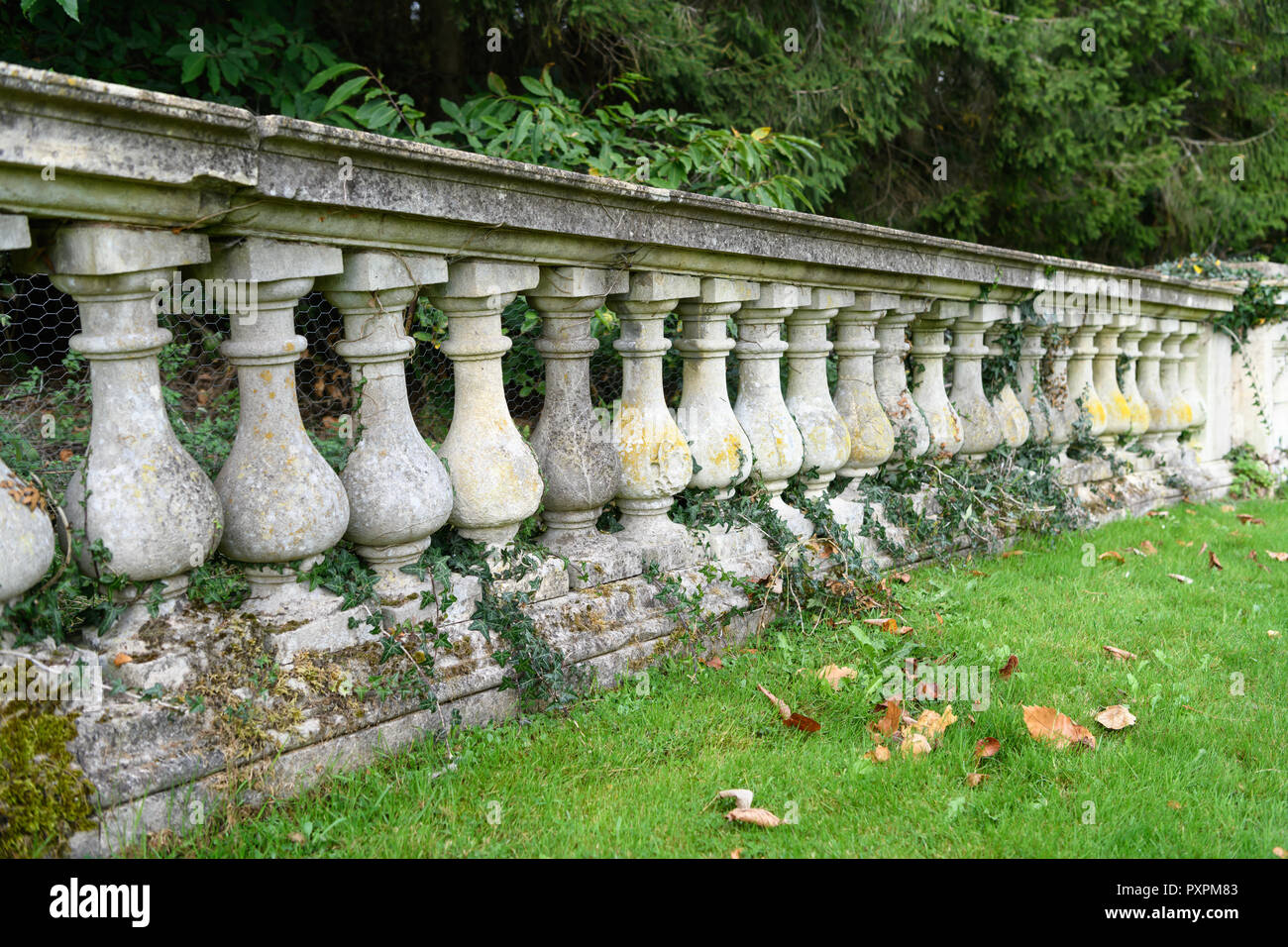 Ornate rustic stone wall Stock Photo - Alamy
