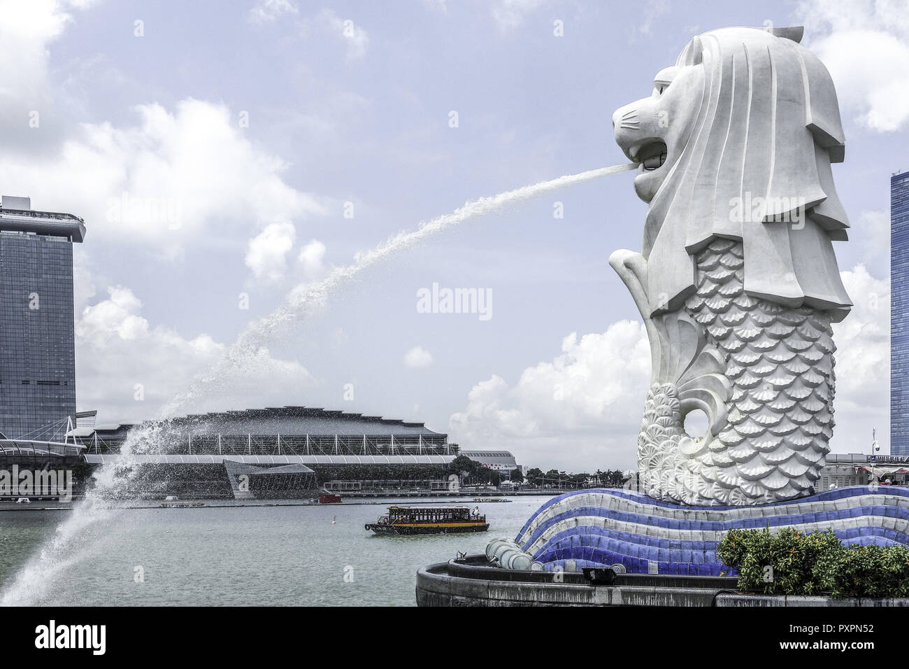 The Merlion, symbol of the city of Singapore, Singapore River, Marina ...