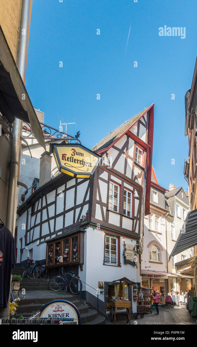 Ancient timber framed building hi-res stock photography and images - Alamy