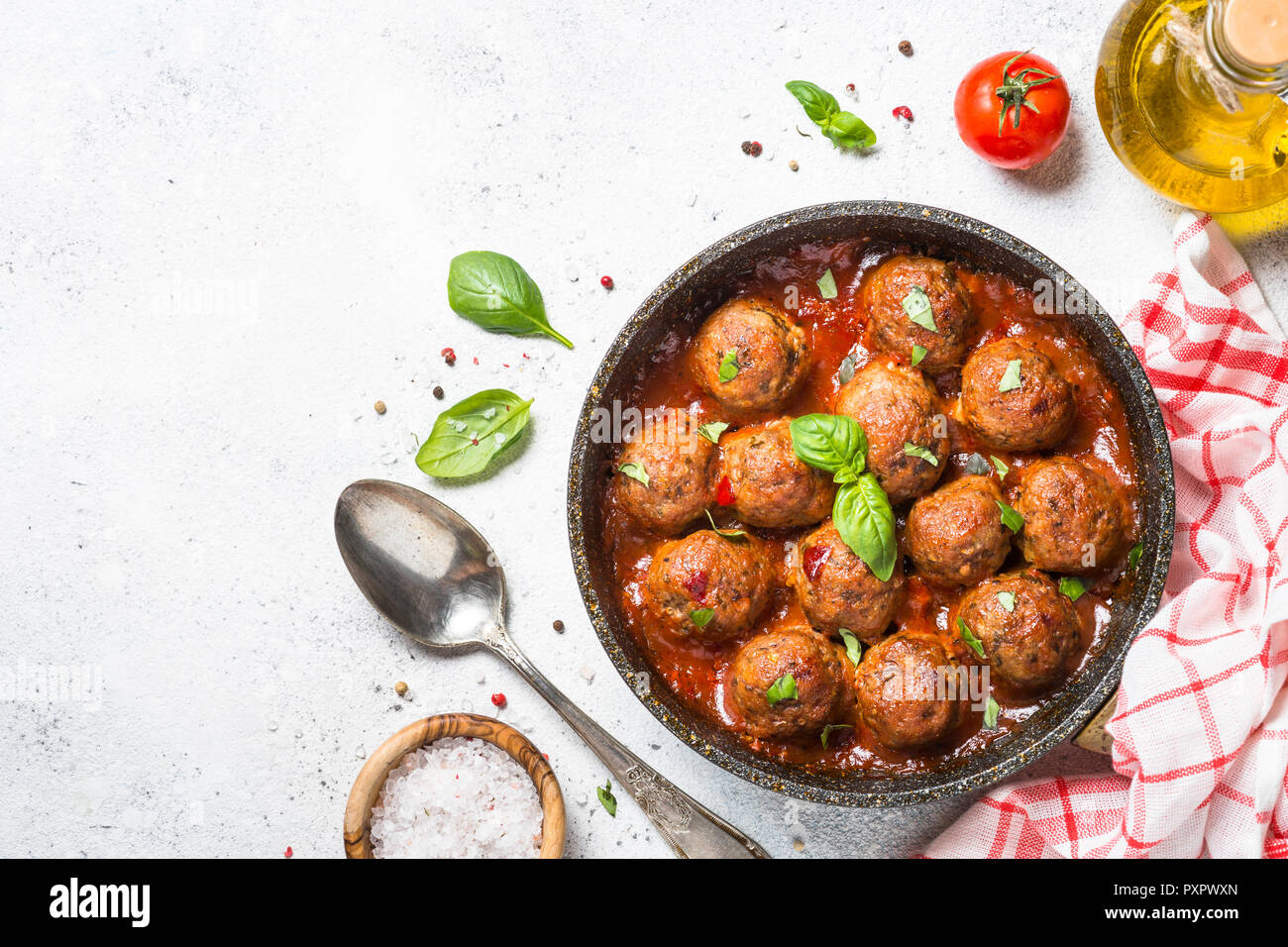 Meatballs beef hi-res stock photography and images - Alamy