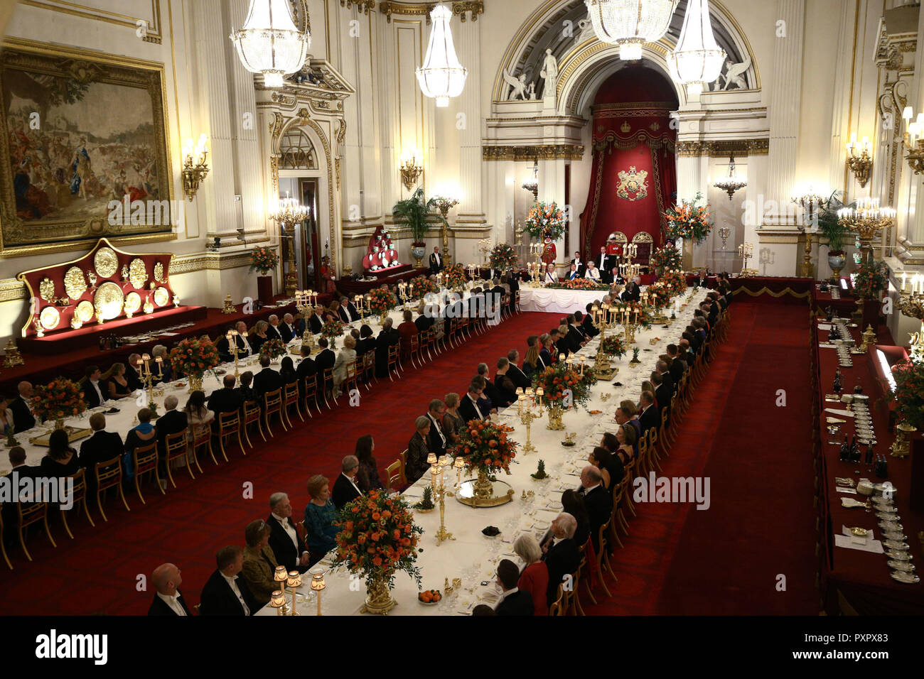 Queen Elizabeth II gives a speech during a State Banquet at Buckingham ...
