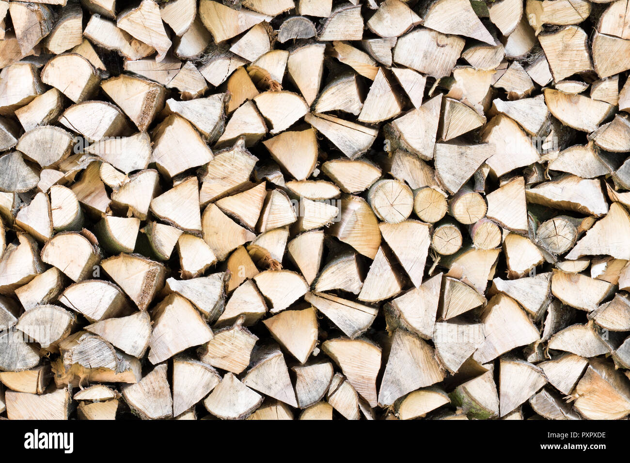 Free firewood hi-res stock photography and images - Alamy