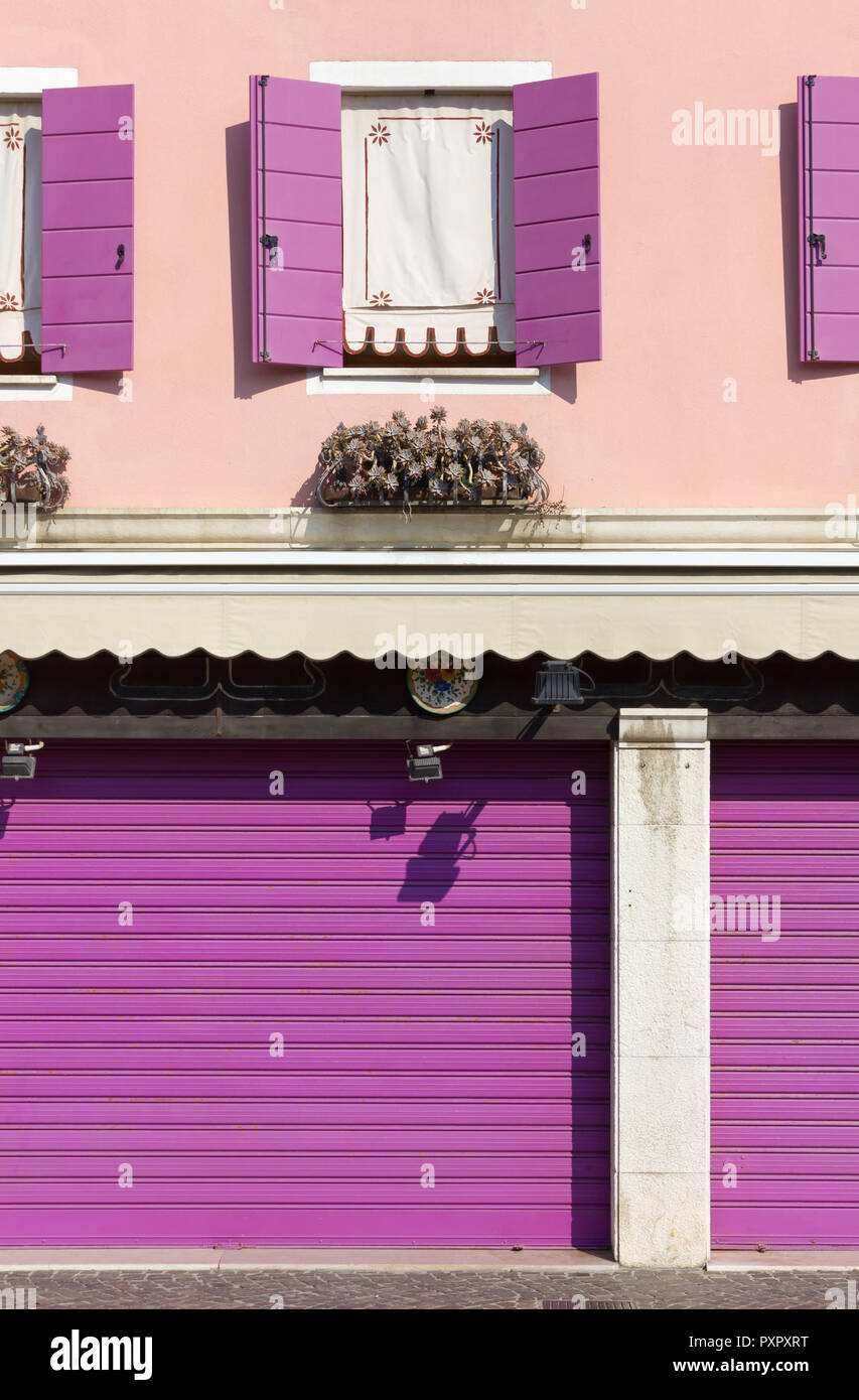 Pink shutter hi-res stock photography and images - Alamy