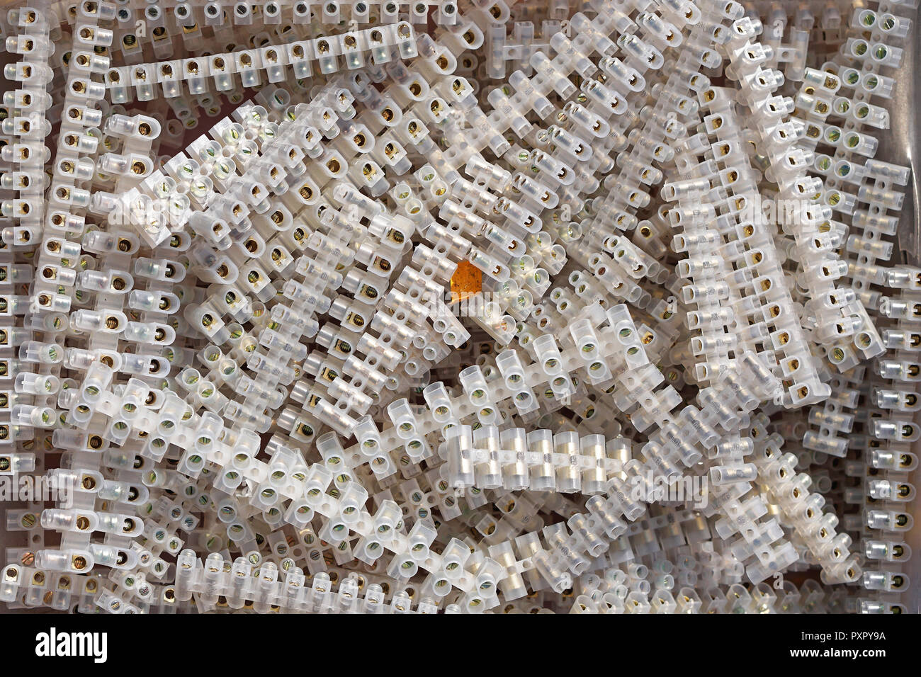 White plastic terminal connectors with screws Stock Photo - Alamy