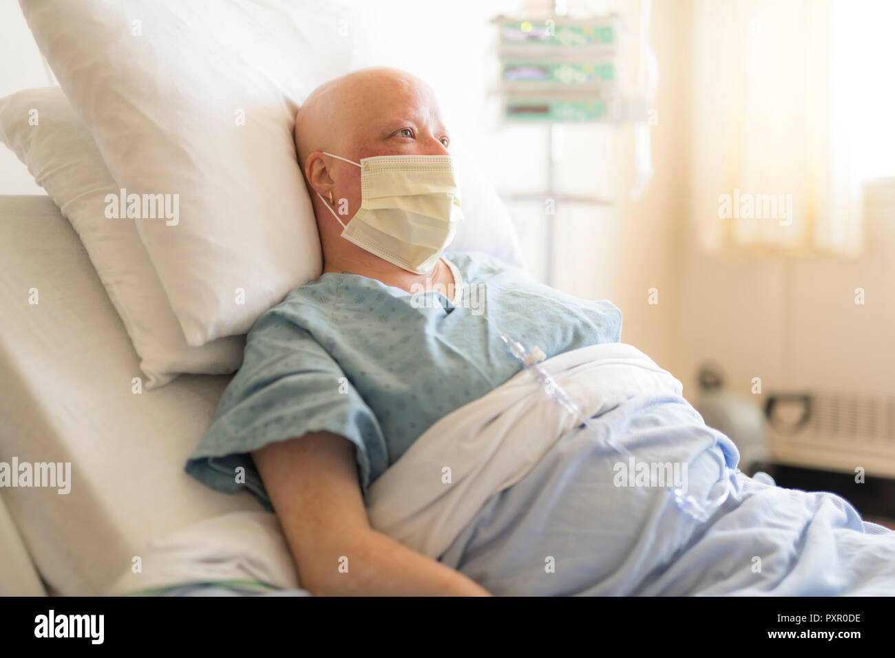 woman in hospital bed suffering from cancer Stock Photo - Alamy