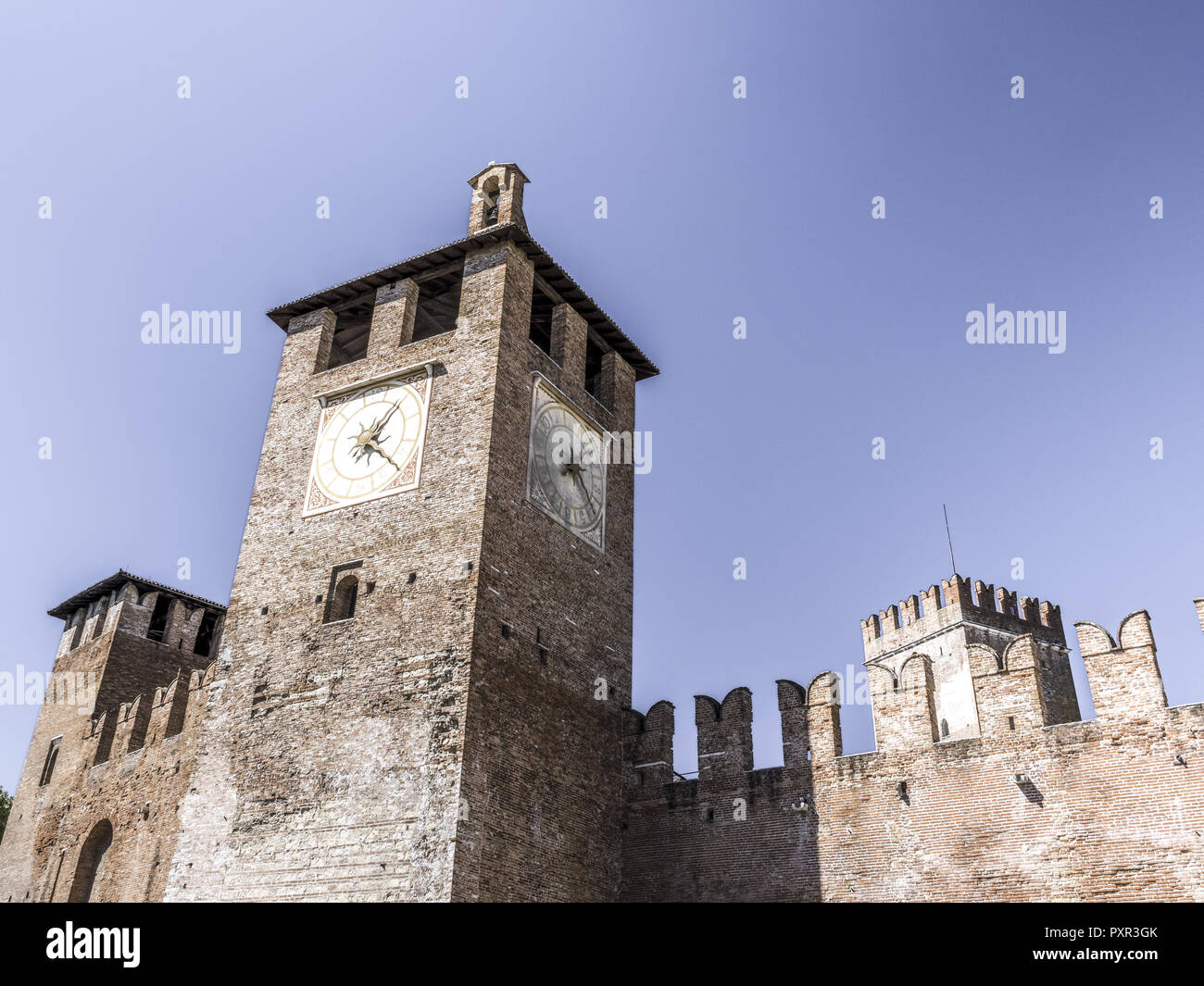 Castelvecchio in Verona, Italy Stock Photo - Alamy