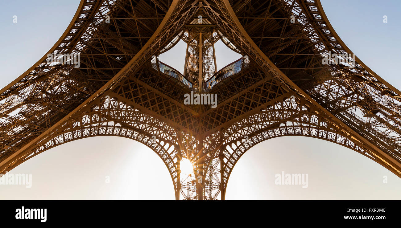 Worms eye hi-res stock photography and images - Alamy