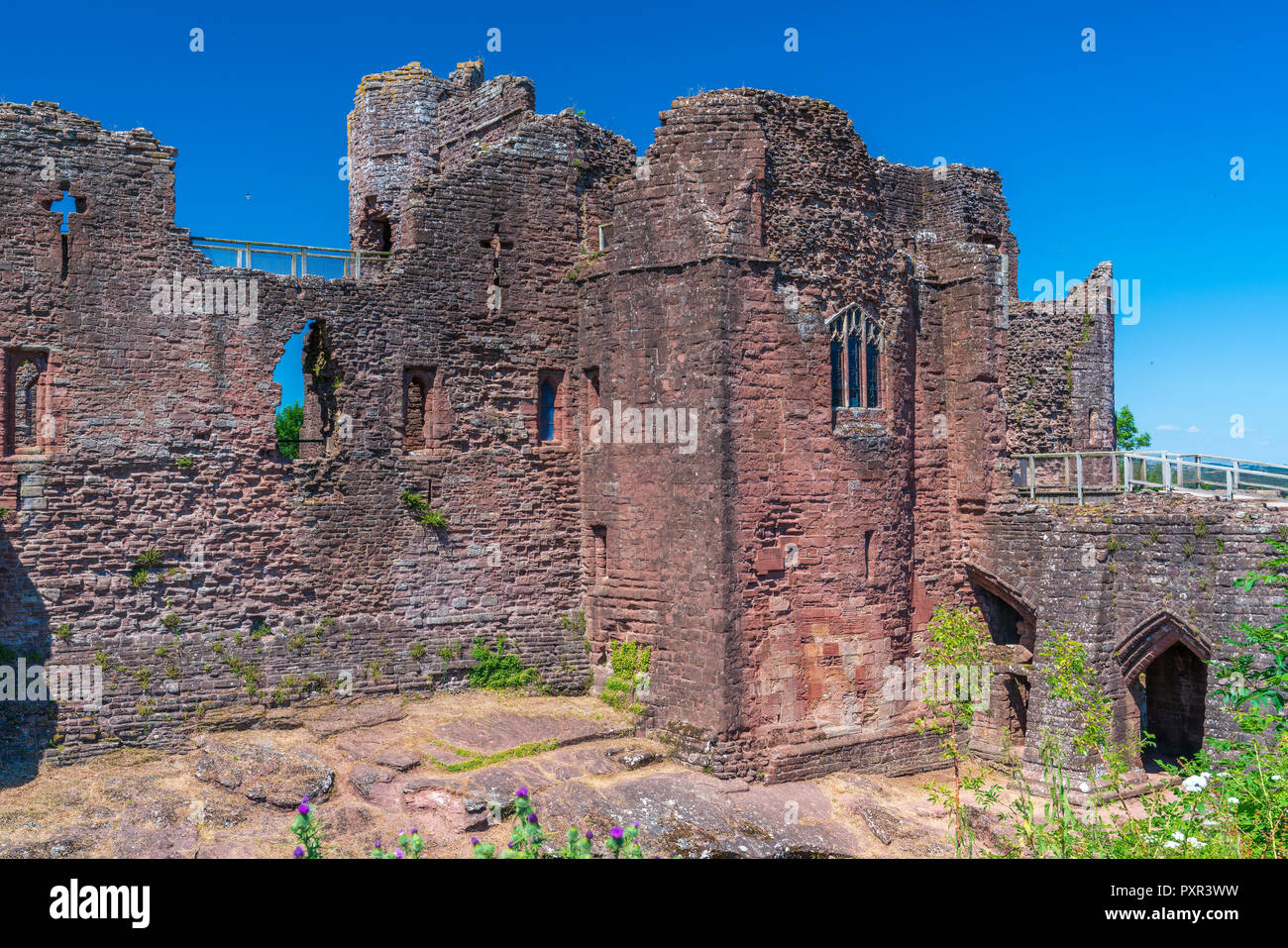 Goodrich norman castle hi-res stock photography and images - Alamy