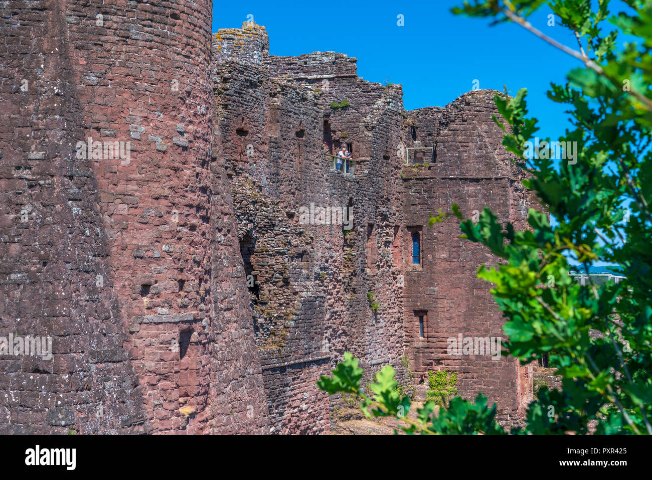 Ruins of goodrich castle hi-res stock photography and images - Alamy