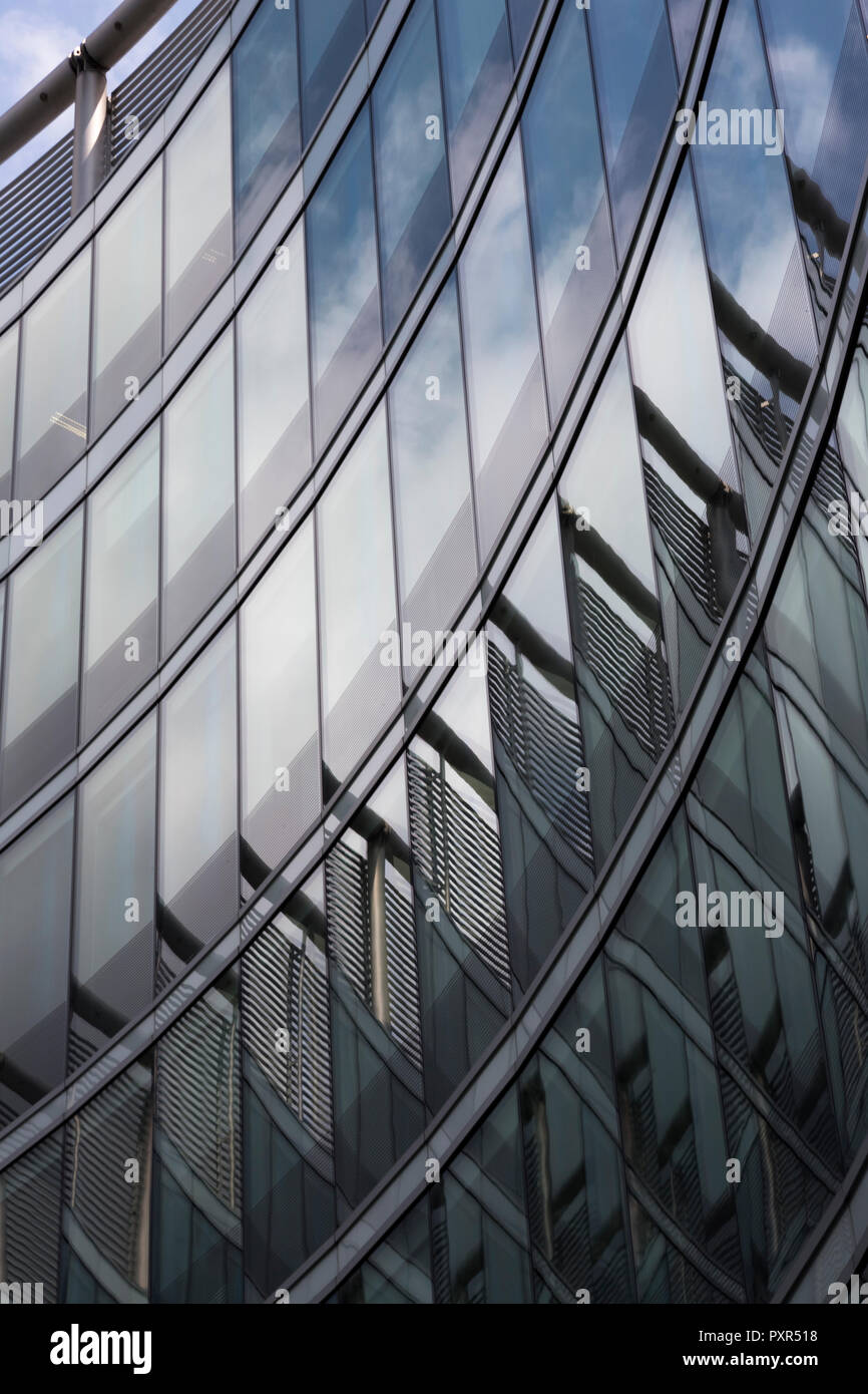 Part building hi-res stock photography and images - Alamy