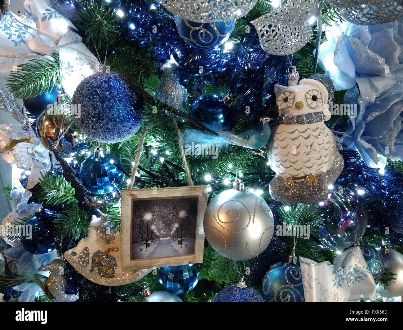 Zoomed christmas lights hi-res stock photography and images - Alamy