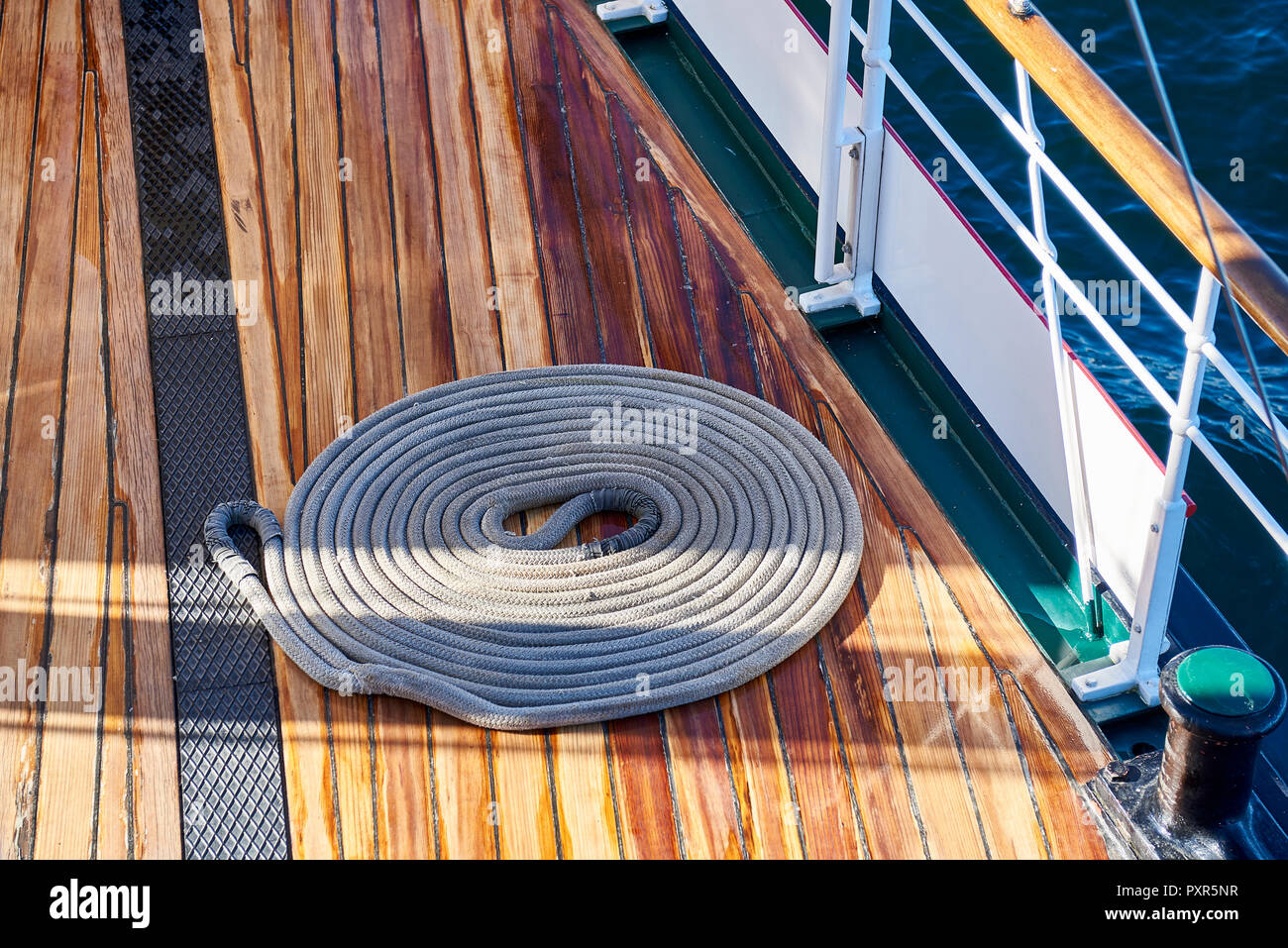 Steam boat Hohentwiel, rope Stock Photo - Alamy