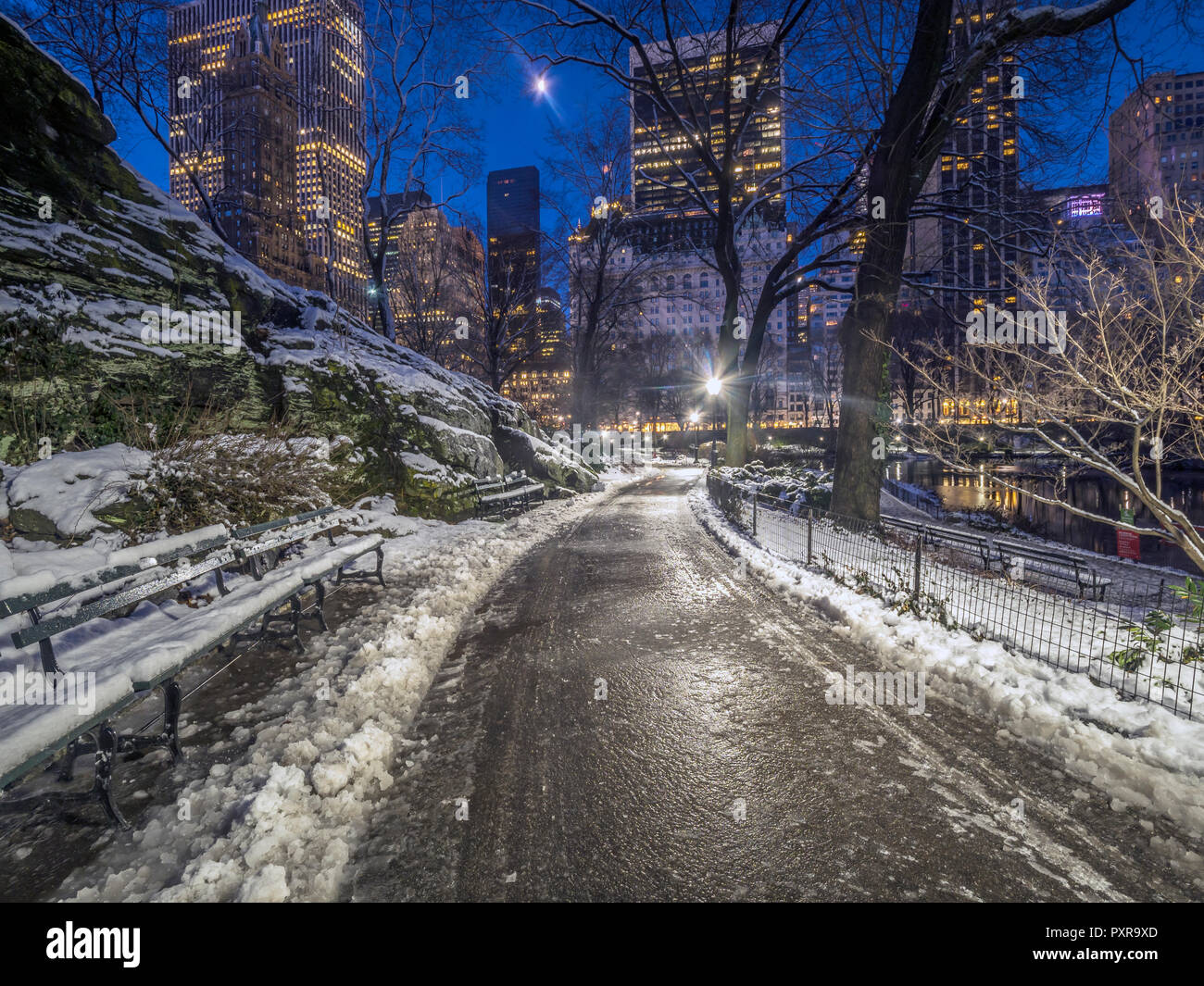 Central Park after snow storm at night Stock Photo - Alamy