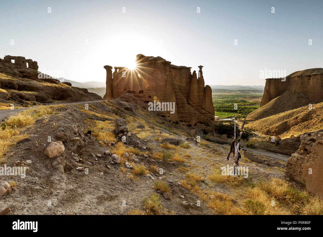 Iran, Zanjan Province, Mah Neshan, Behestan Castle Stock Photo - Alamy