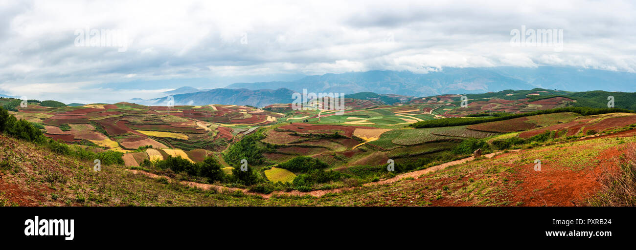 Dongchuan red land hi-res stock photography and images - Alamy