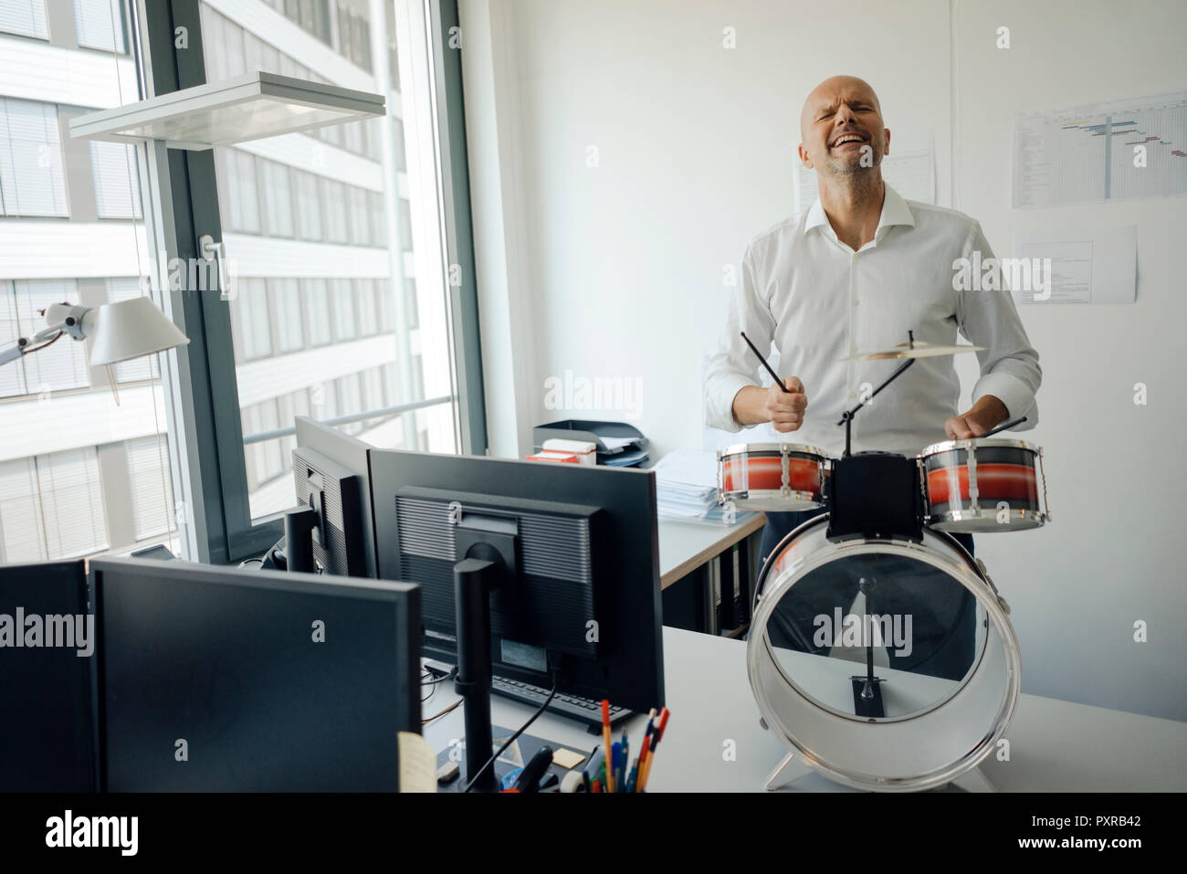 Office instruments hi-res stock photography and images - Alamy