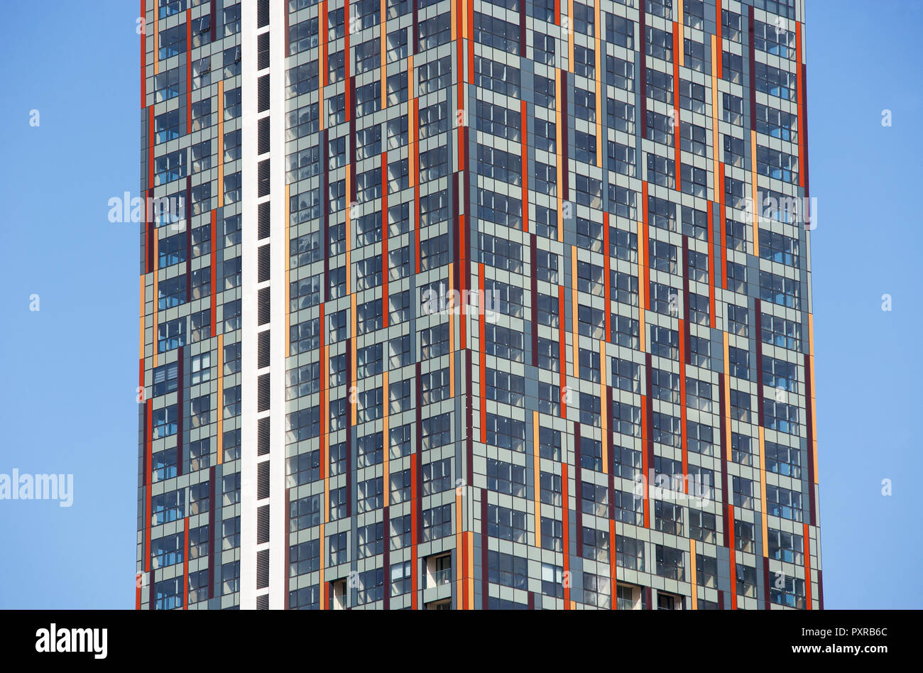 High rise building facades hi-res stock photography and images - Alamy