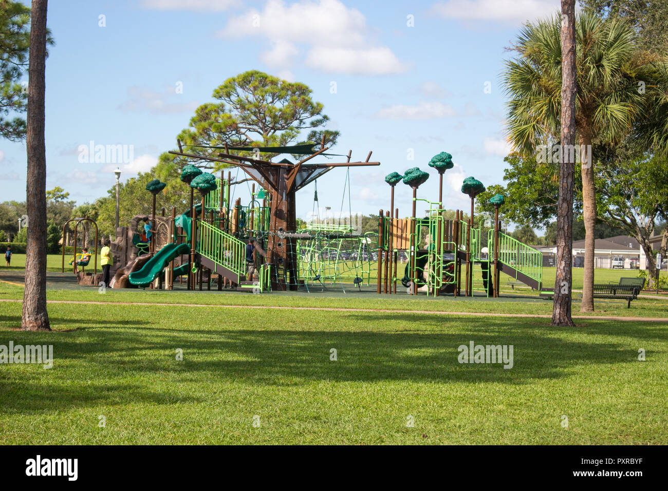 Parques hi-res stock photography and images - Alamy