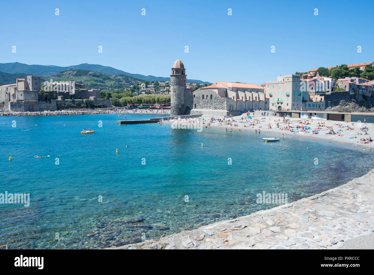 France, Collioure, people on the beach Stock Photo - Alamy