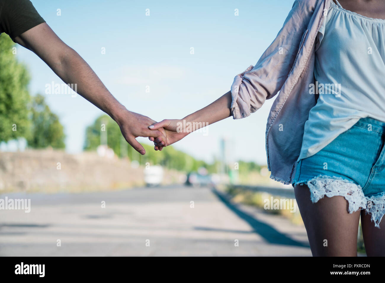 Couple hand hi-res stock photography and images - Alamy
