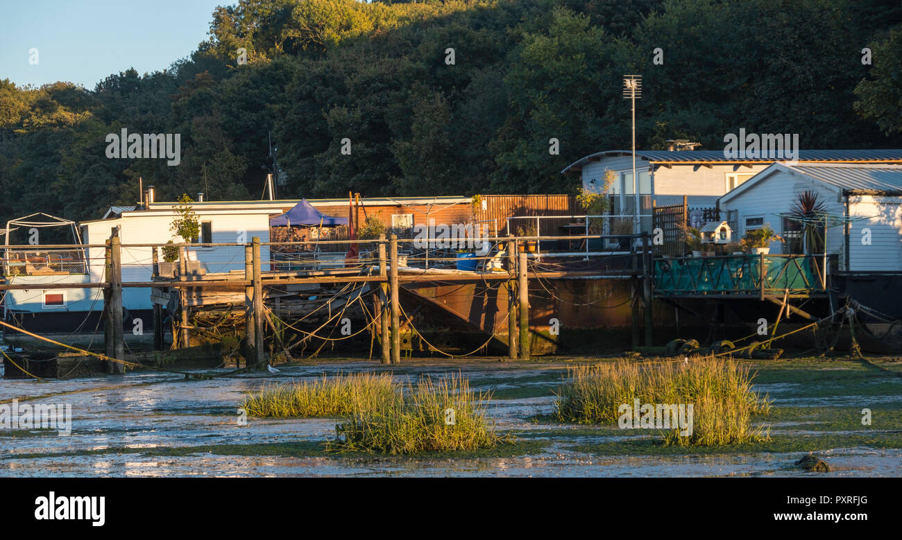 Pin mill harbour hi-res stock photography and images - Alamy