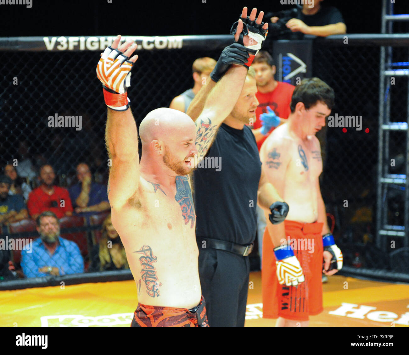 Mma victory hi-res stock photography and images - Alamy