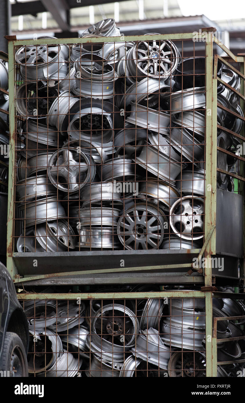 Car rims for recycling hi-res stock photography and images - Alamy