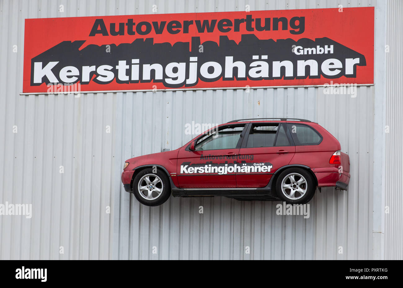 Schloss Holte, Germany. 23rd Oct, 2018. The car dealer Kerstingjohänner ...