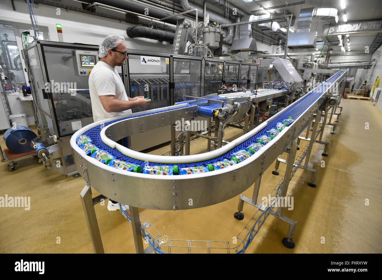 Linea Nivnice, a company producing fruit drinks, is expecting record ...