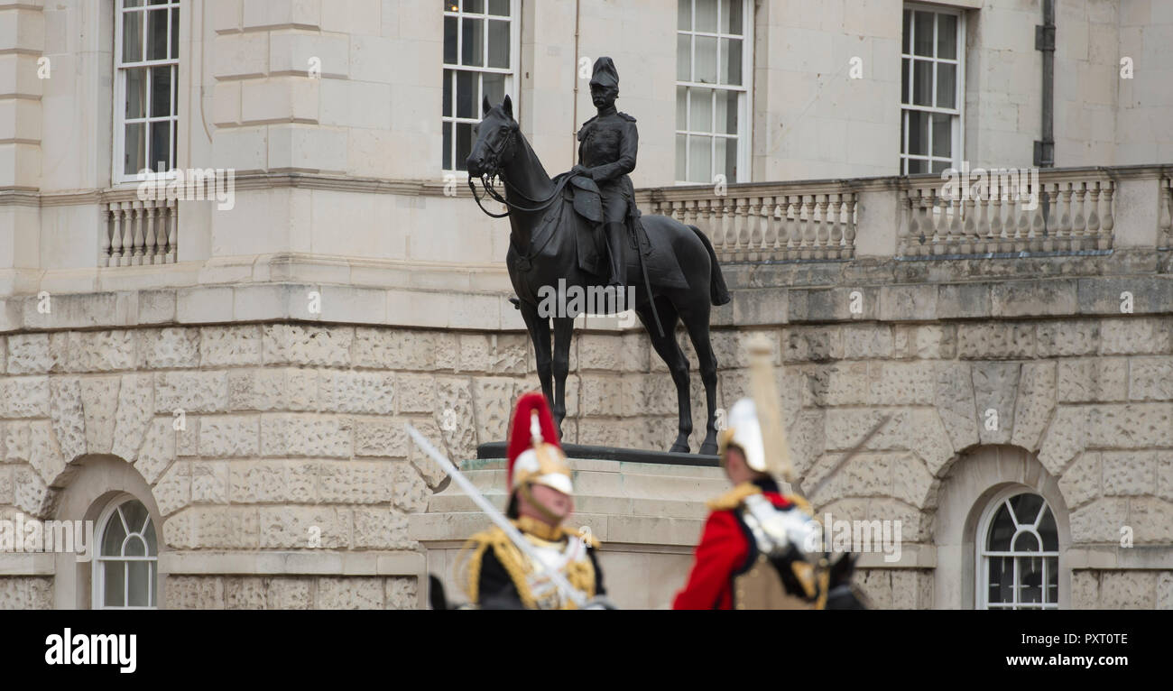 Horse Guards Parade, London, UK. 24 October, 2018. Bronze equestrian ...