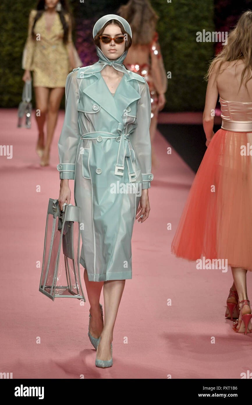 Milan Fashion Week Spring/Summer 2019 - Elisabetta Franchi - Catwalk ...