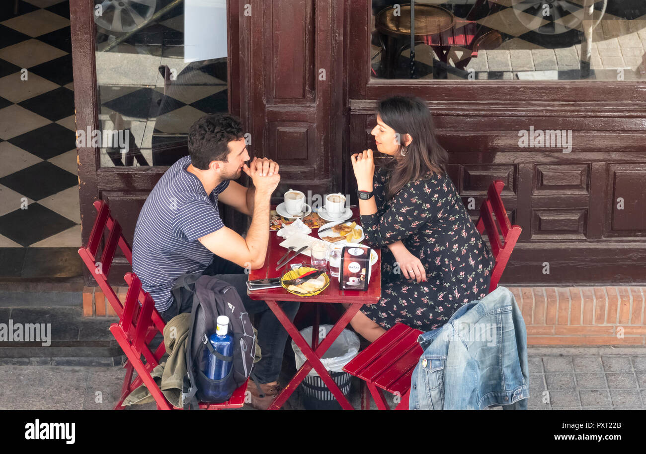 Cafe overview hi-res stock photography and images - Alamy