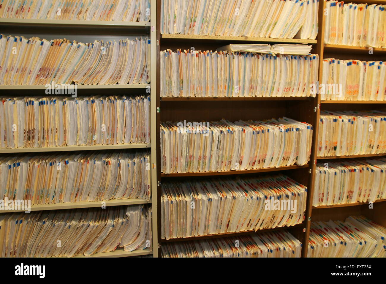 Patient medical folders hi-res stock photography and images - Alamy
